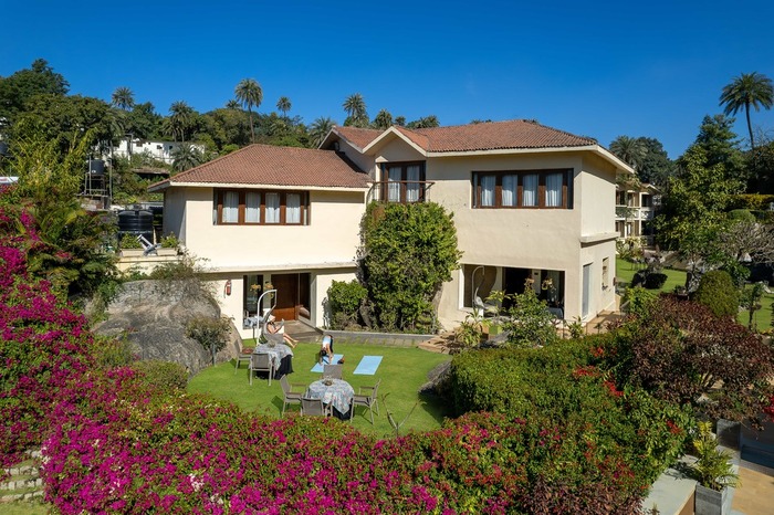 Hotel Hilltone | Hotels in Mount Abu